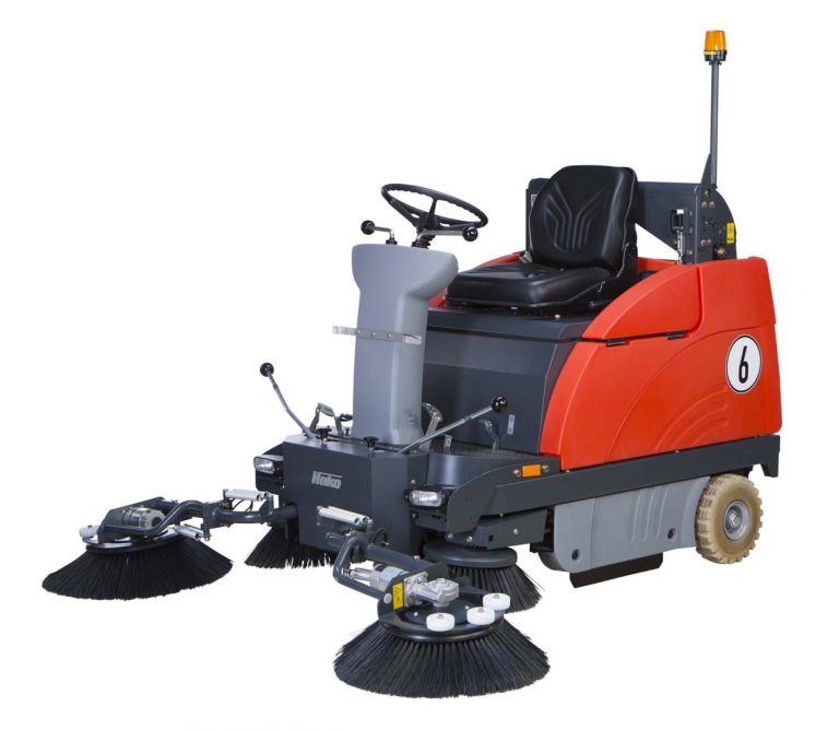 Hako Sweepmaster 980R/Højtip - mere udstyr og højere komfort.