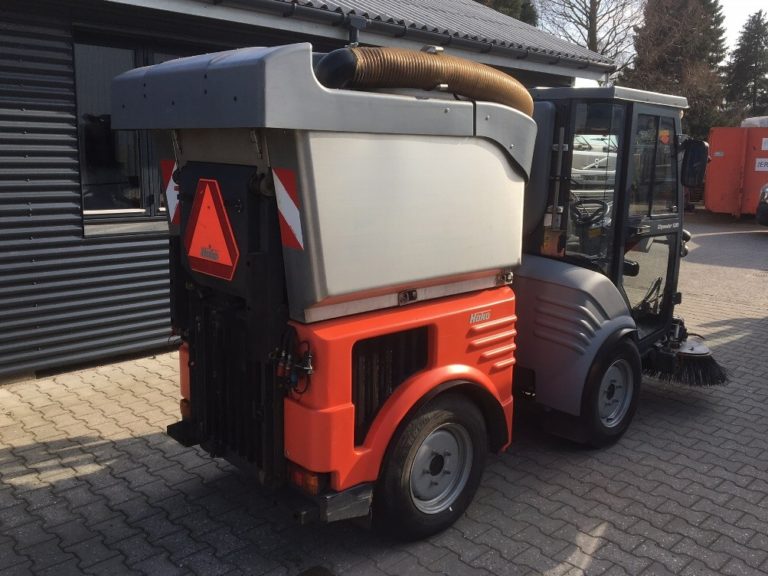 Brugt Hako Citymaster 1250 C gadefejemaskine - Hako Danmark
