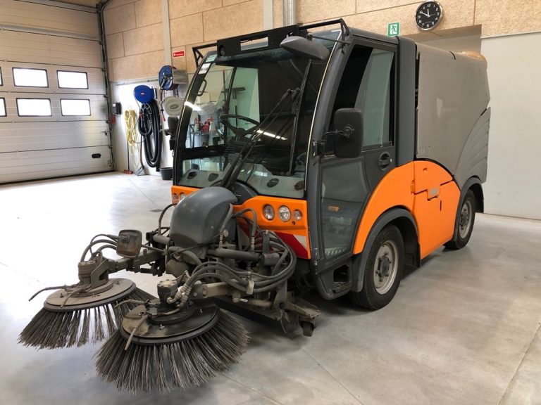 Brugt Sweepmaster B1200 RH - Hako Danmark