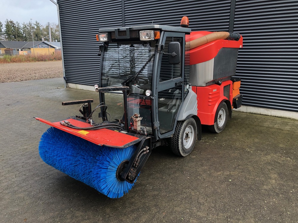 Brugt Hako Citymaster 1200 redskabsbære m. multi - Hako Danmark